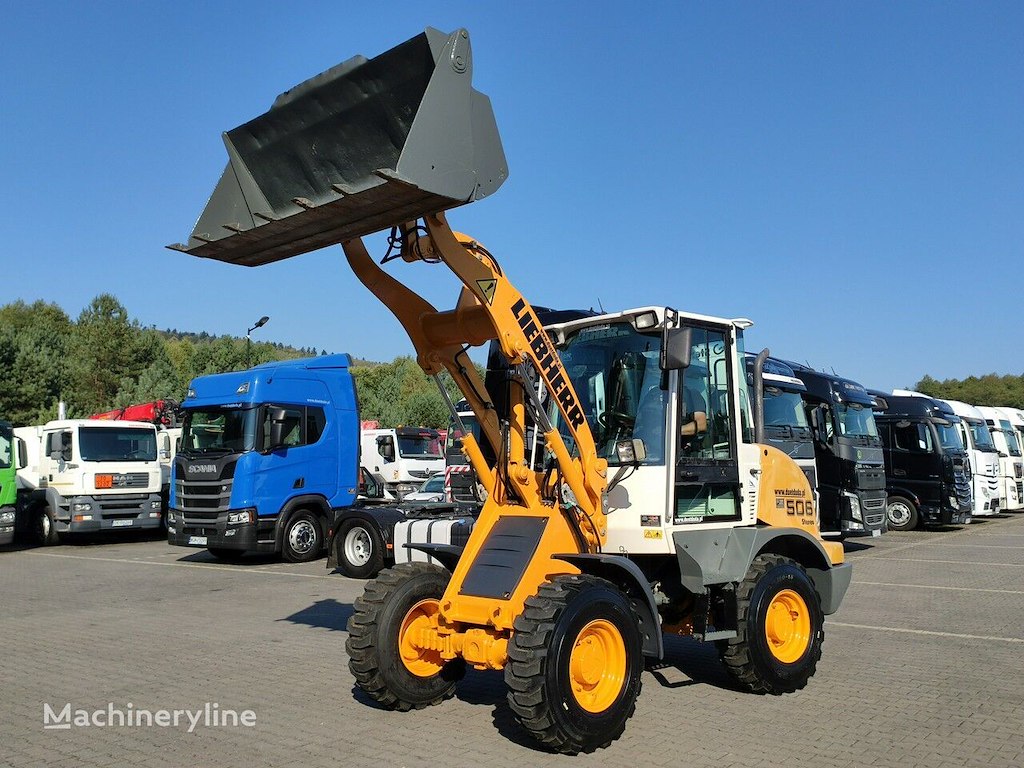 Liebherr L 506 STEREO multifunkcionalni utovarivač