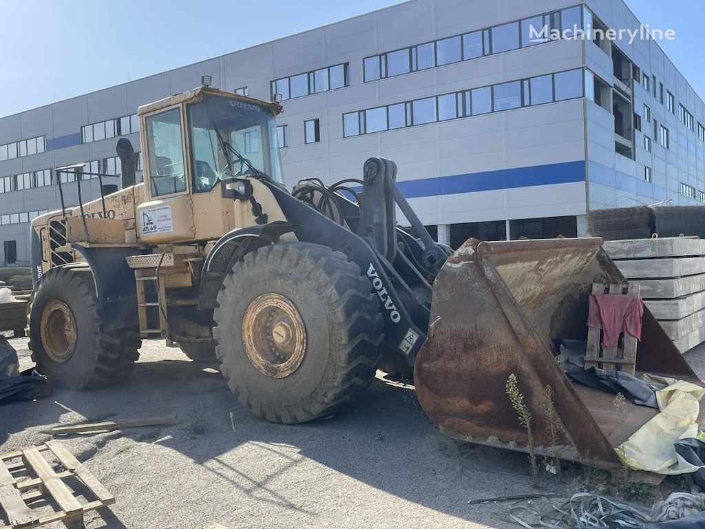 Volvo L150 (mozhlyvyi lizynh) prednji utovarivač