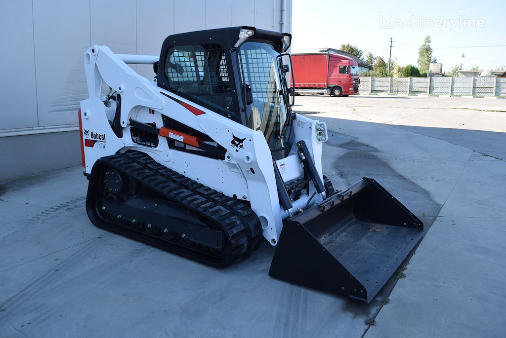 Bobcat T740 HIGH FLOW mini utovarivač guseničar