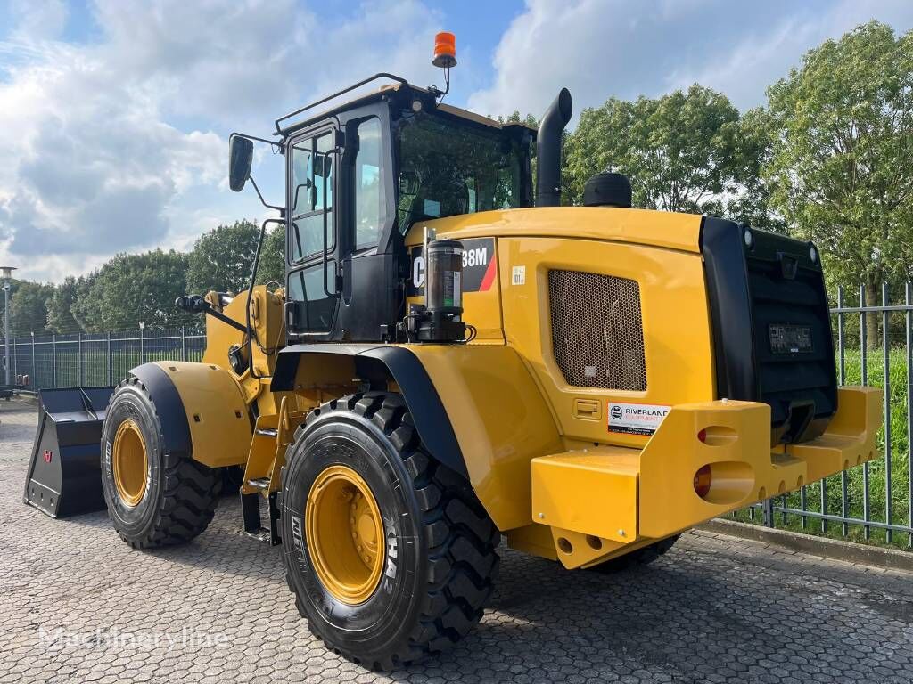 CAT 938M with quick coupler GP bucket ac and rc prednji utovarivač