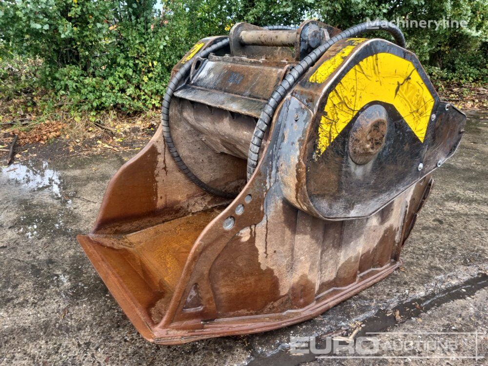 Prodaje se MB Crusher MB BF 90.3 Crusher Bucket mobilna postrojenje za drobljenje na aukciji