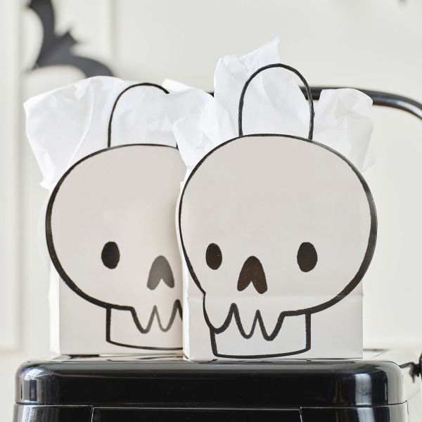 BOO109
Party Bag Skull