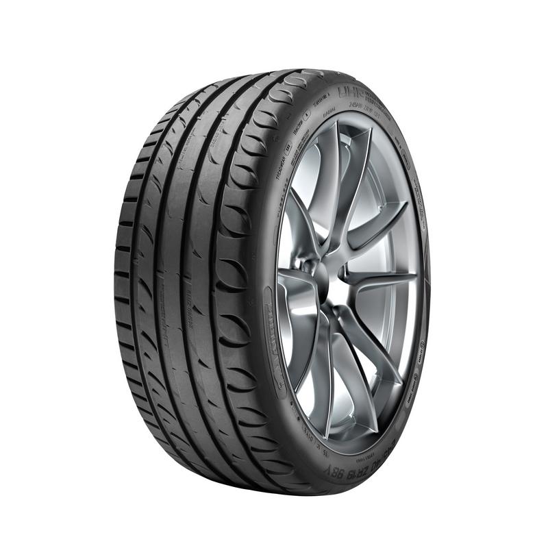 Taurus 205/50R17 93V ULTRA HIGH PERFORMANCE