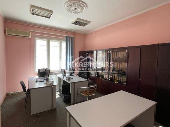 Stari Grad - Trg Republike - 79m2 ID#21708