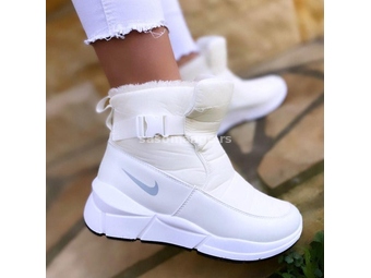 Nike čizmice