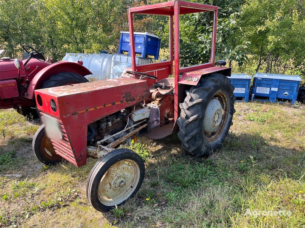 Prodaje se Massey Ferguson FERGUSON TEA traktor točkaš na aukciji