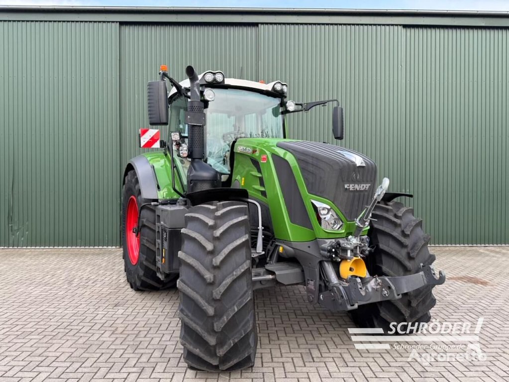 828 VARIO S4 PROFI PLUS traktor točkaš