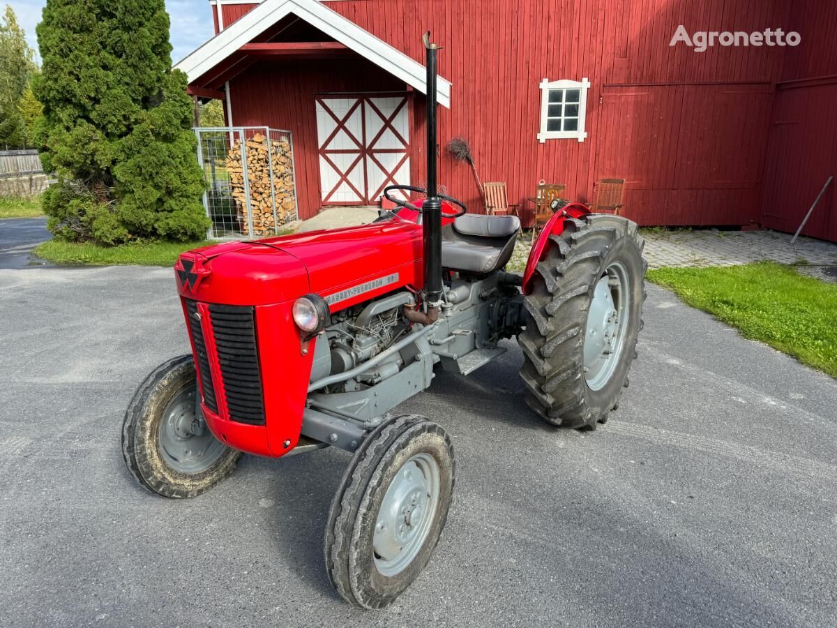 Prodaje se Massey Ferguson 25 mini traktor na aukciji