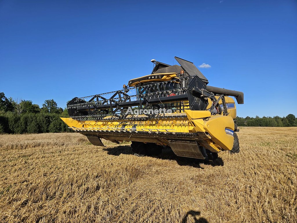 New Holland CX 6.90 kombajn za žito