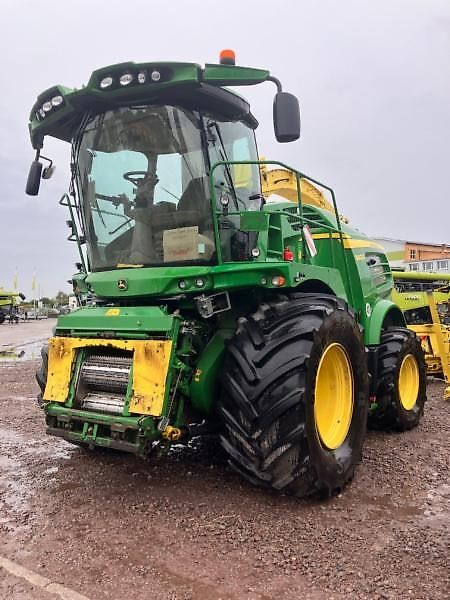 John Deere 8400 T4f krmni kombajn