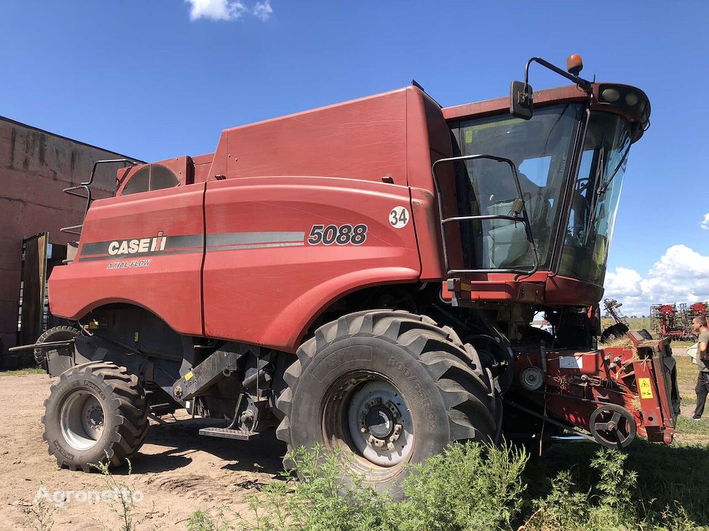 Case IH 5088 kombajn za kukuruz