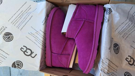 Ugg mini cizme