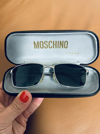 Moschino retro naočare samo danas 2499