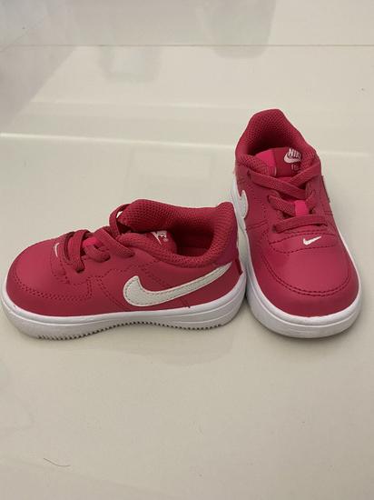 Orig Nike patike za decu