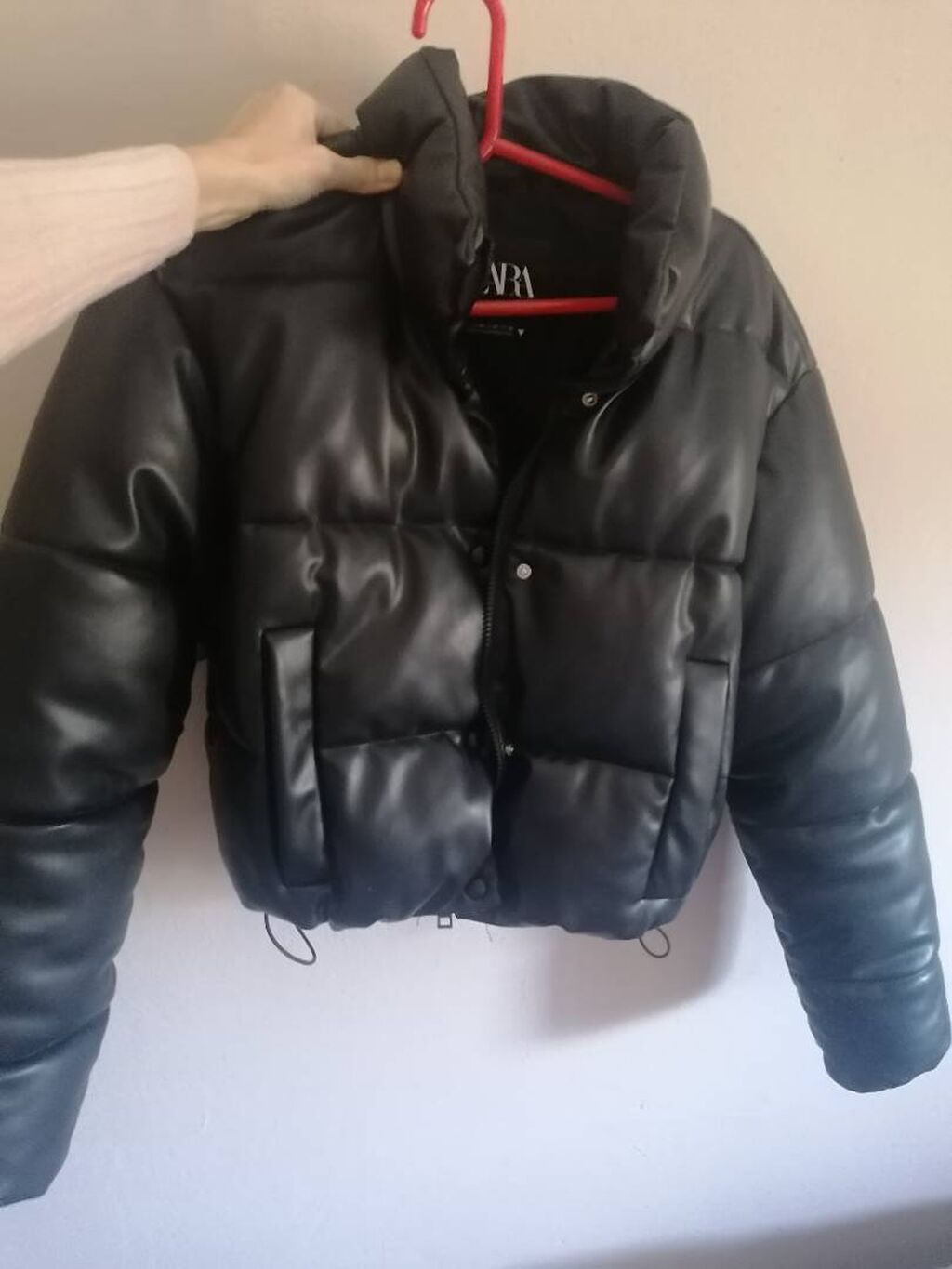 Zara, XS (EU 34), Jednobojni, Sa postavom, Veštačko krzno