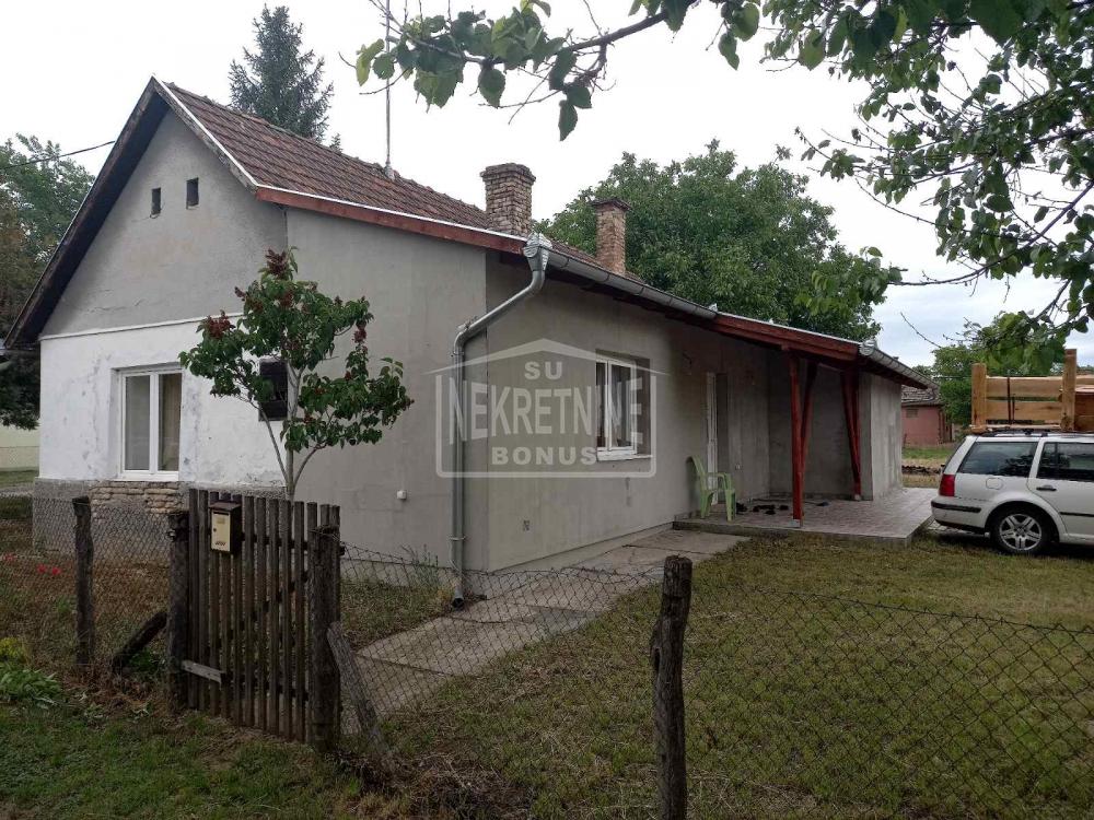 Subotica-Zorka-renovirana kuća sa velikim placem ID#1683 78.000 €