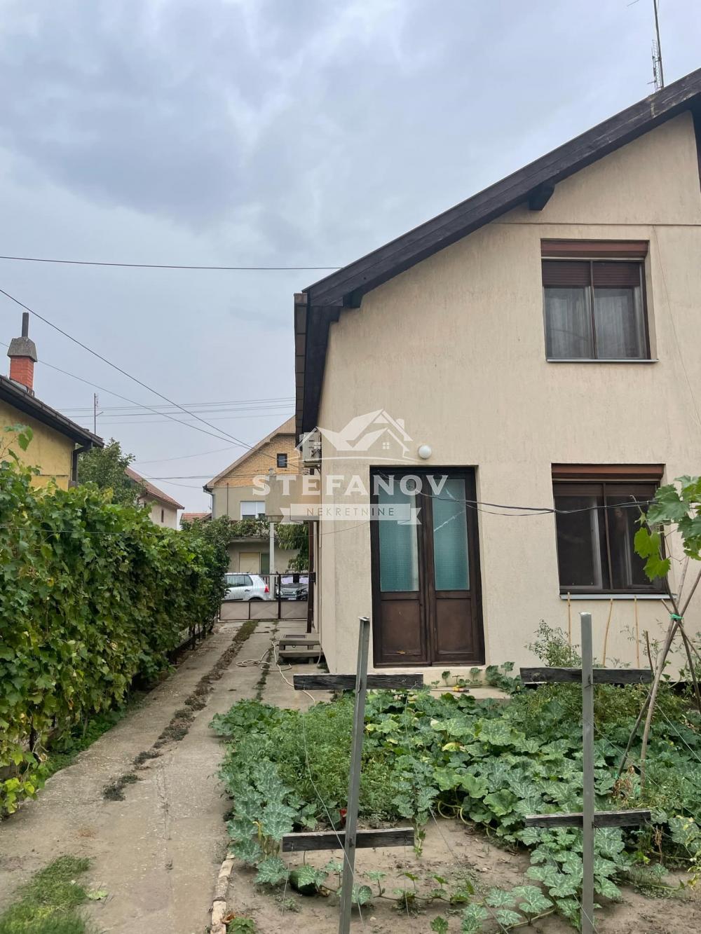 Dvojna kuća sa potkrovljem Mužlja ID#1740 49.000 €