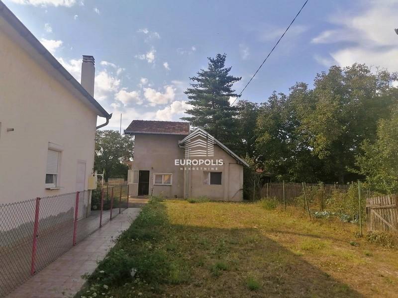 Vojvode Vićentija, Međulužje, Mladenovac ID#6189 42.000 €