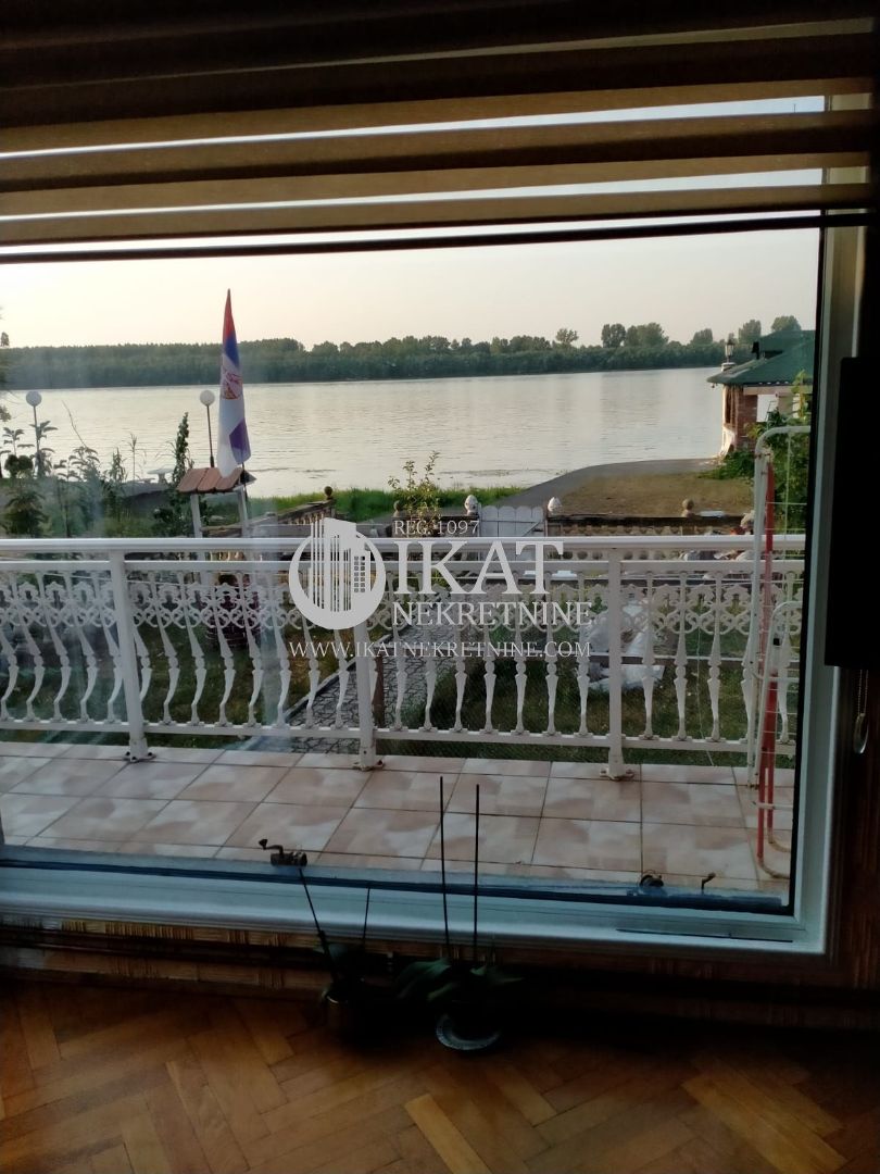 Smederevo, Orešac, 120m2, kuća sa pogledom i letnjikovcem ID#3691 95.000 €