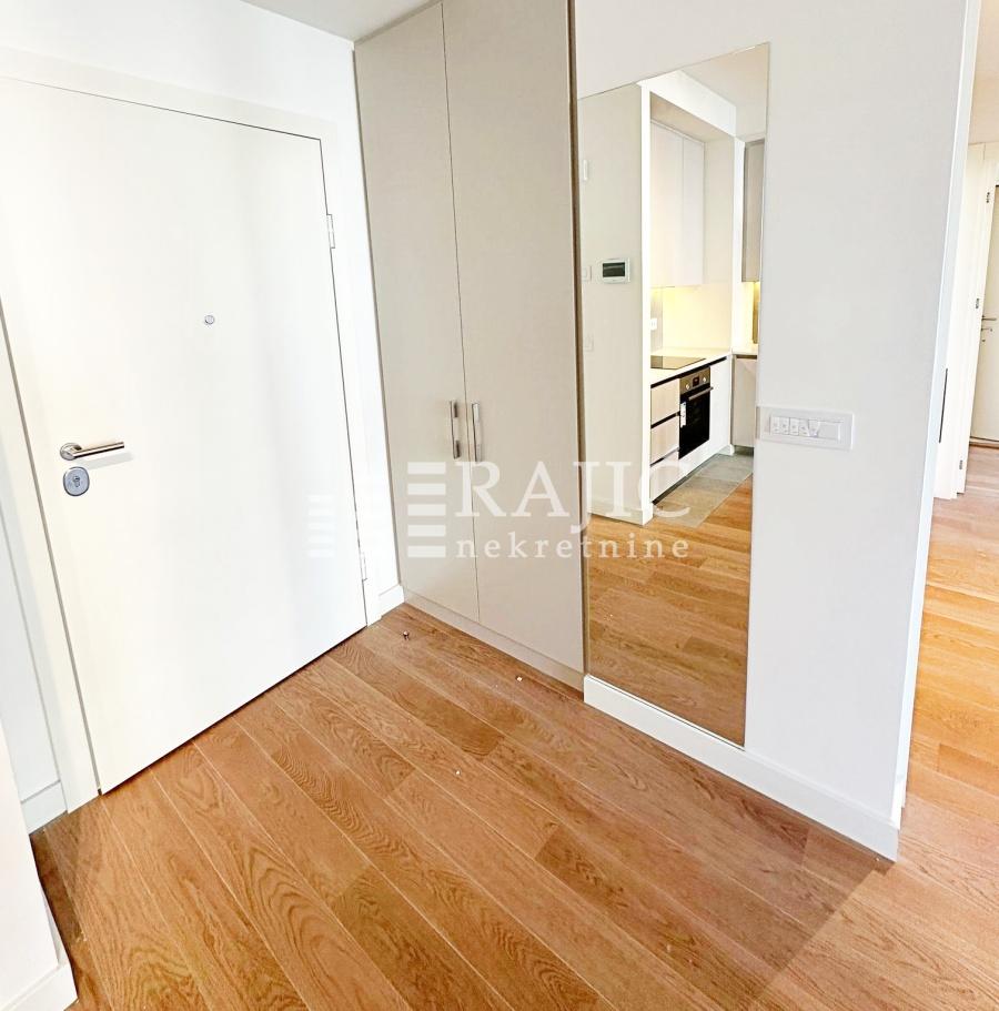 Bg na vodi(Quarted 1)73m2,3.0-luksuzan #4099 1.500 €