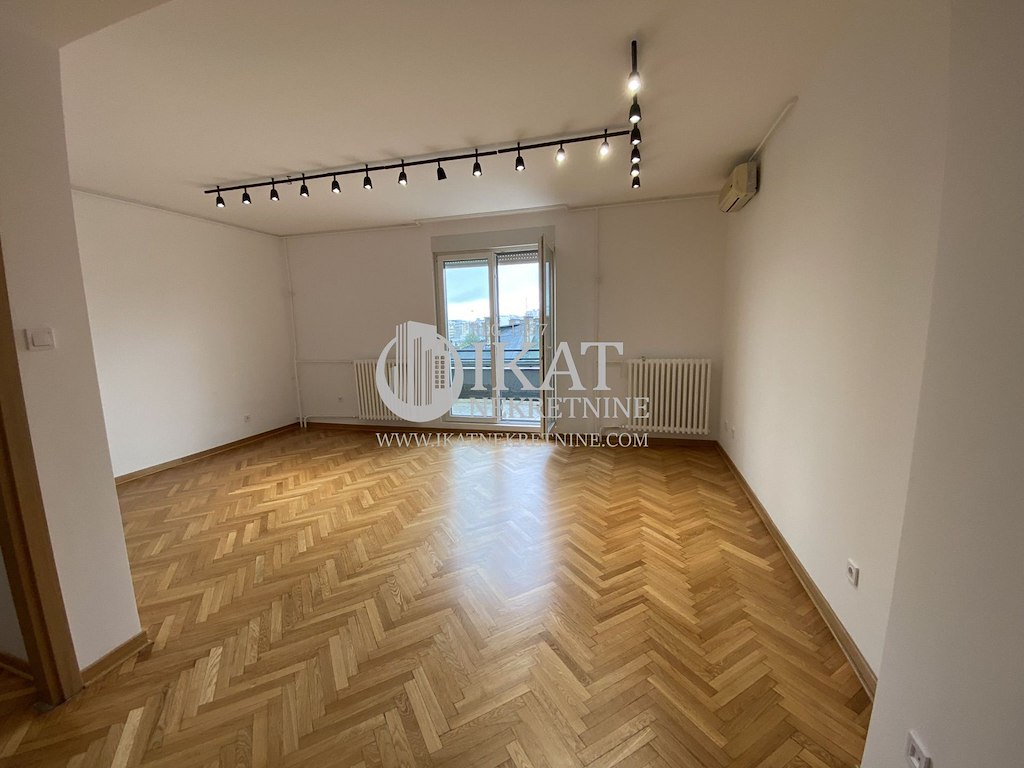 Slavija, Birčaninova 105m2 IDEALNO KAO POSLOVNI PROSTOR ID#3563 1.550 €