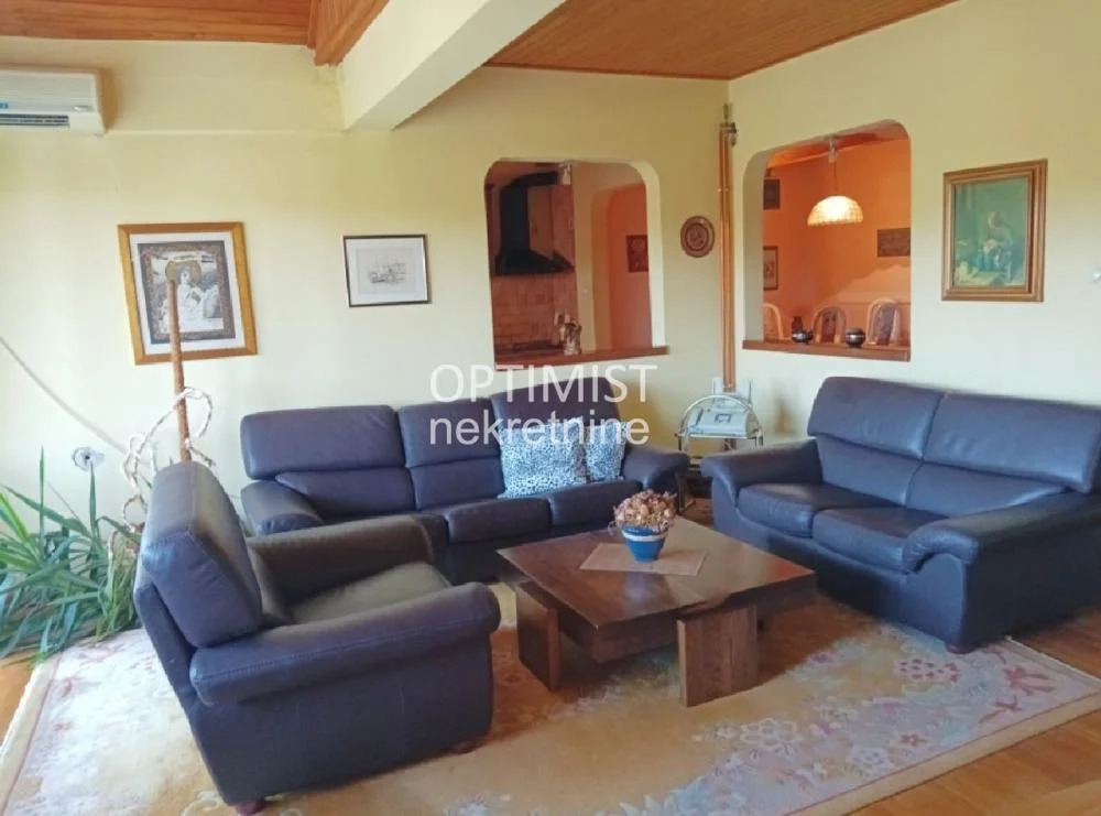 Banovo brdo, Golf, uknjižen, useljiv, 137m2, 4.5 ID#2657 326.000 €