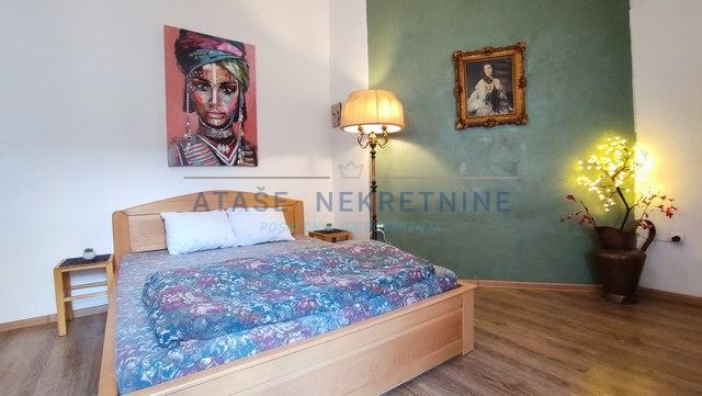 Karađorđeva. Mogućnost pravljenja 2 ili 3 stana. ID#51531 285.000 €