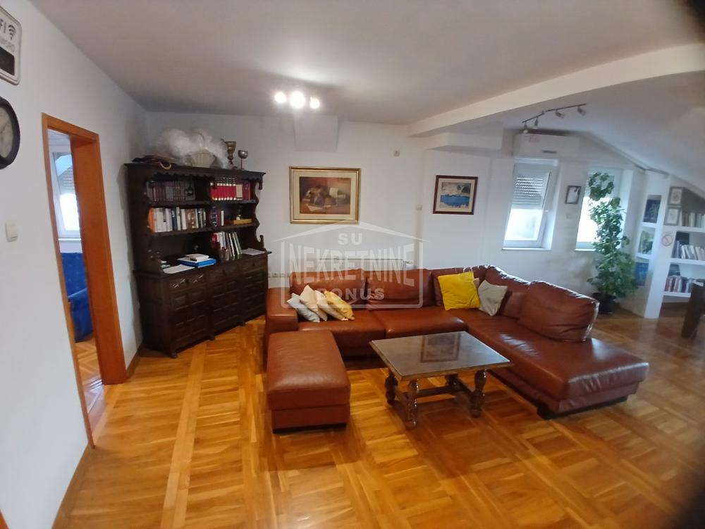 Subotica-centar III-veliki trosoban stan ID#1687 94.600 €