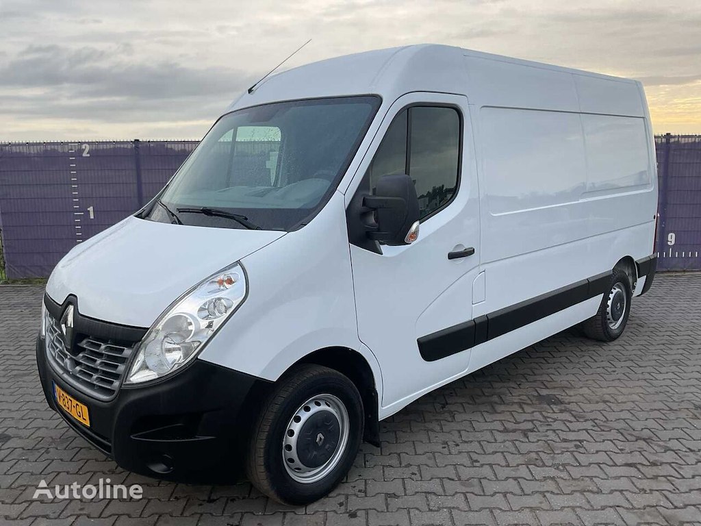 Prodaje se Renault Master minibus furgon na aukciji