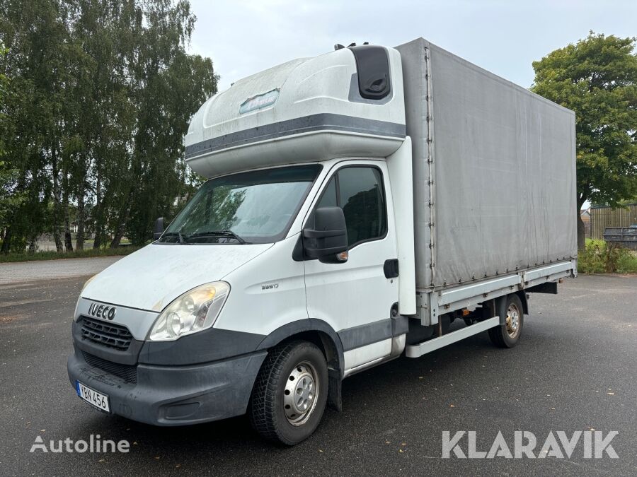 Prodaje se IVECO Daily kamion s ceradom < 3.5t na aukciji