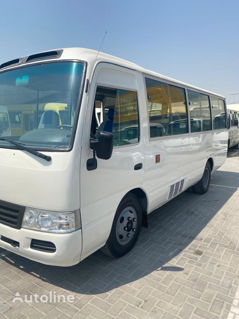 Toyota Coaster Coach Bus (Diesel-LHD) turistički autobus