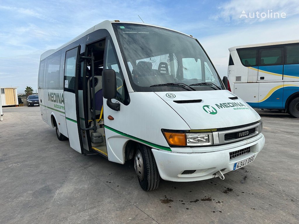 IVECO CARBUS turistički autobus