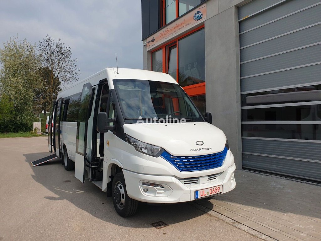 Novi IVECO Daily Heckniederflur Elektro City putnički minibus