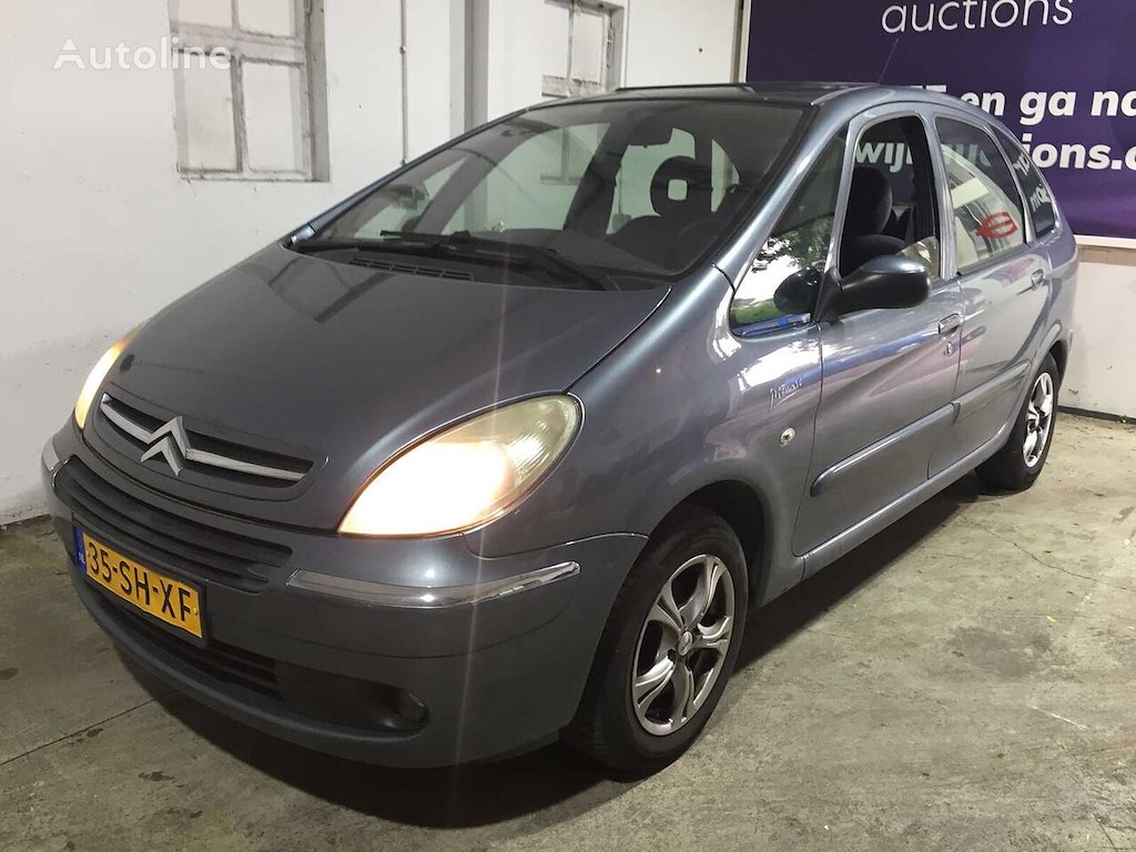 Prodaje se Citroen Xsara Picasso minivan na aukciji