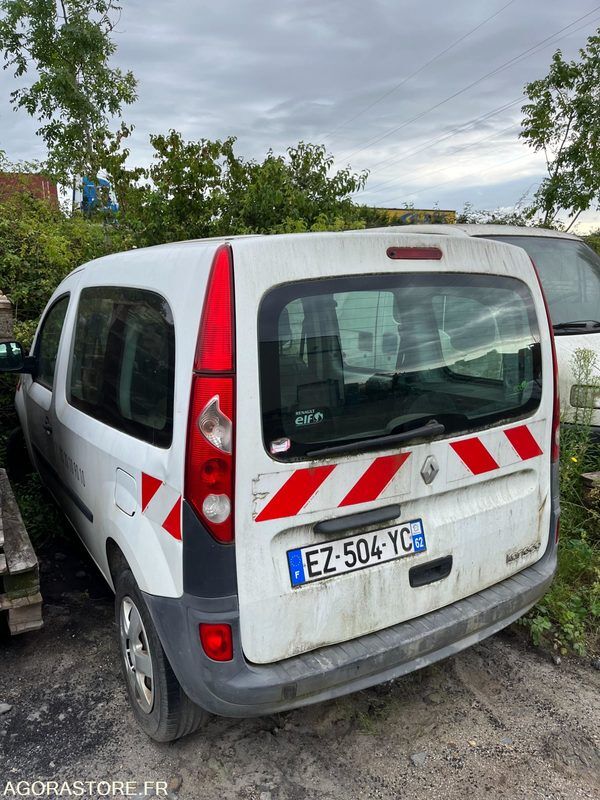 Prodaje se Renault KANGOO minivan na aukciji