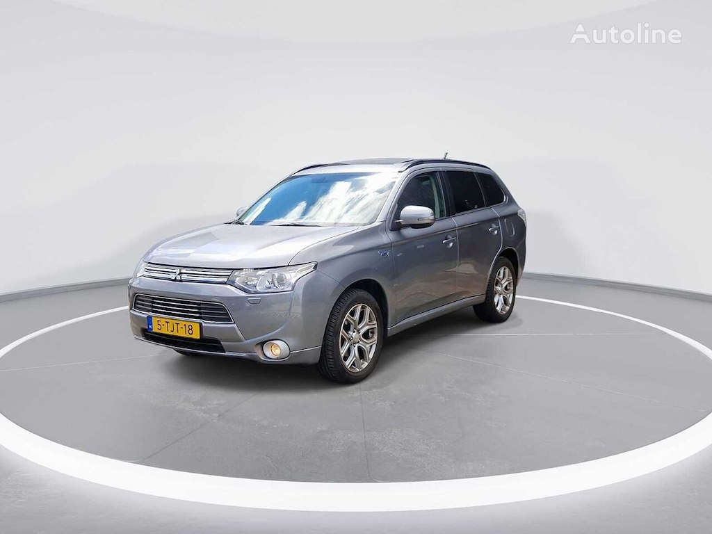 Prodaje se Mitsubishi Outlander krosover na aukciji