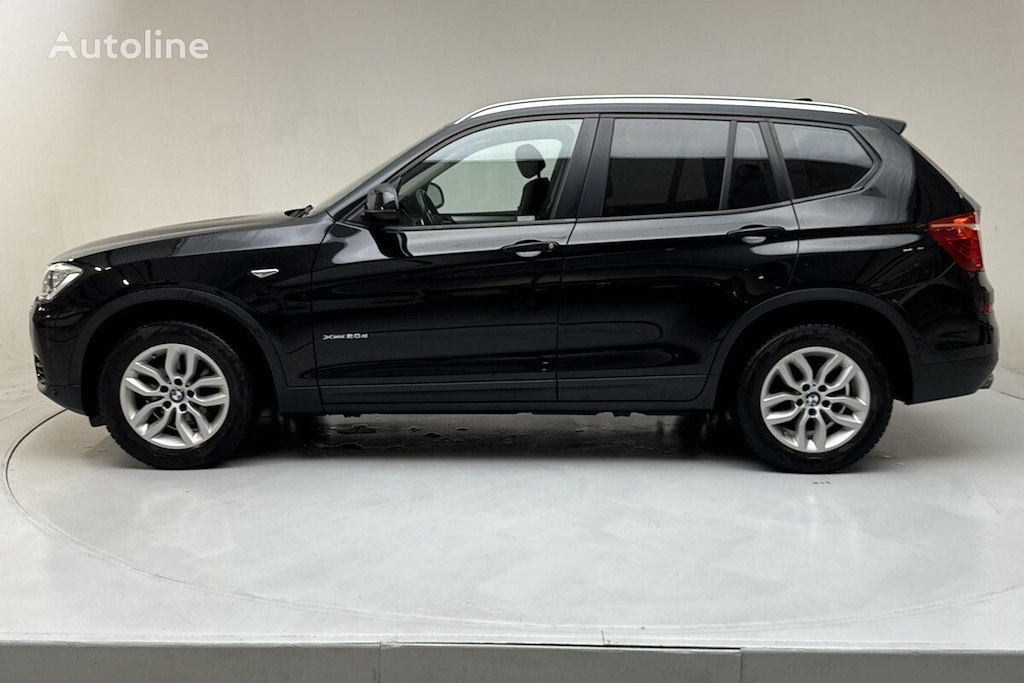 Prodaje se BMW X3 krosover na aukciji