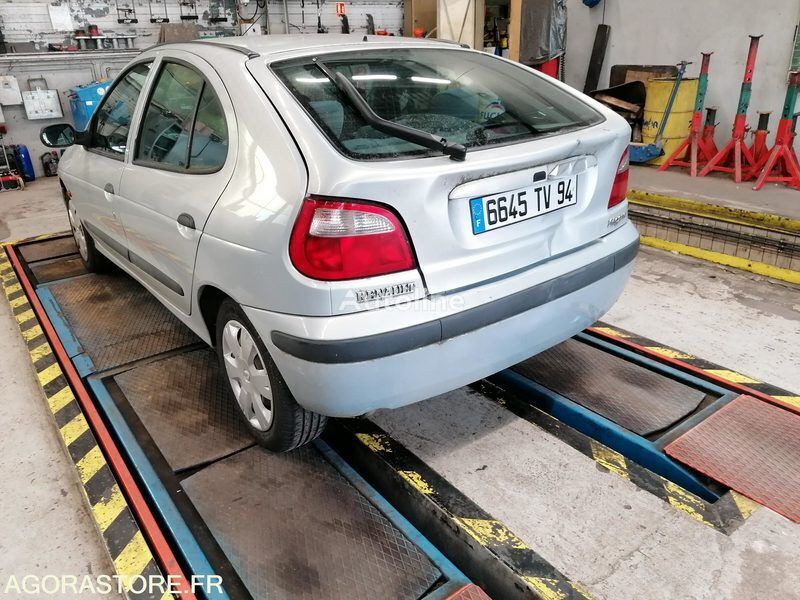 Prodaje se Renault MEGANE hečbek na aukciji