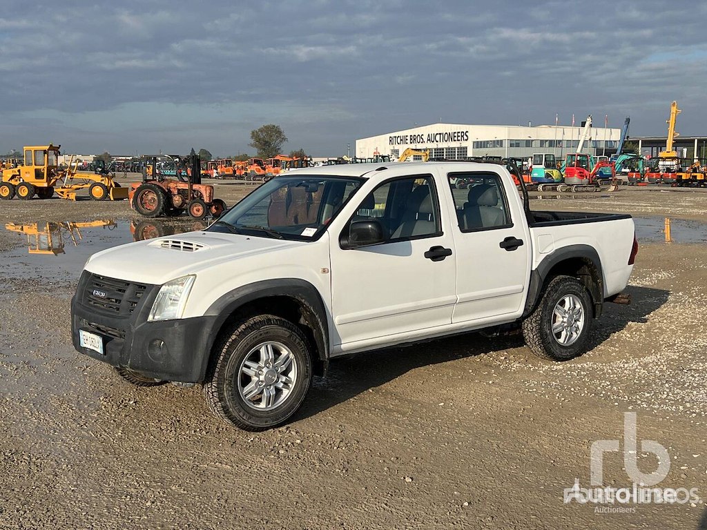 Prodaje se Isuzu D-MAX 4x4 Crew Cab pikap na aukciji