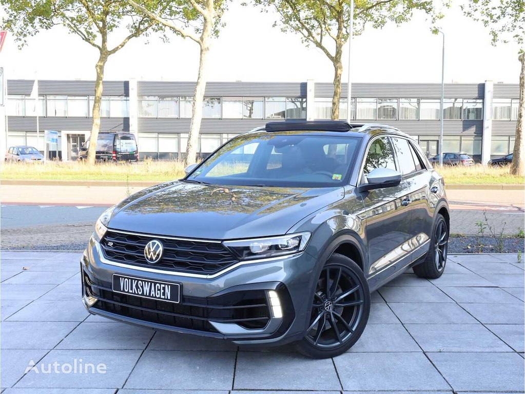 Prodaje se Volkswagen T-Roc R krosover na aukciji