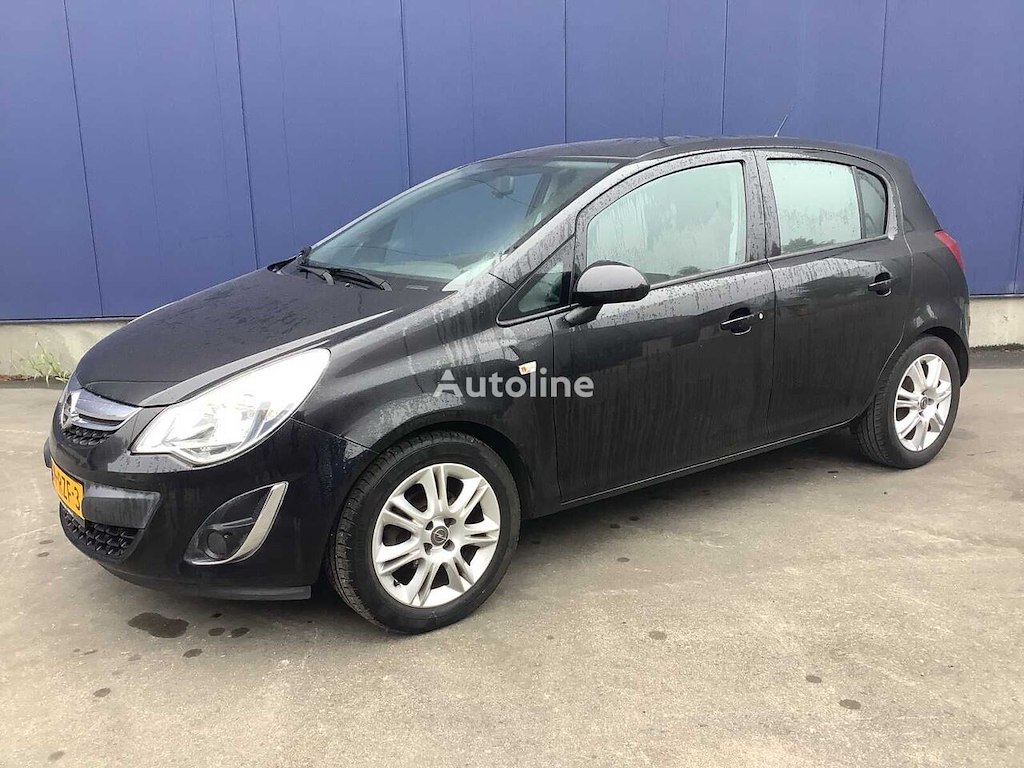 Prodaje se Opel Corsa hečbek na aukciji