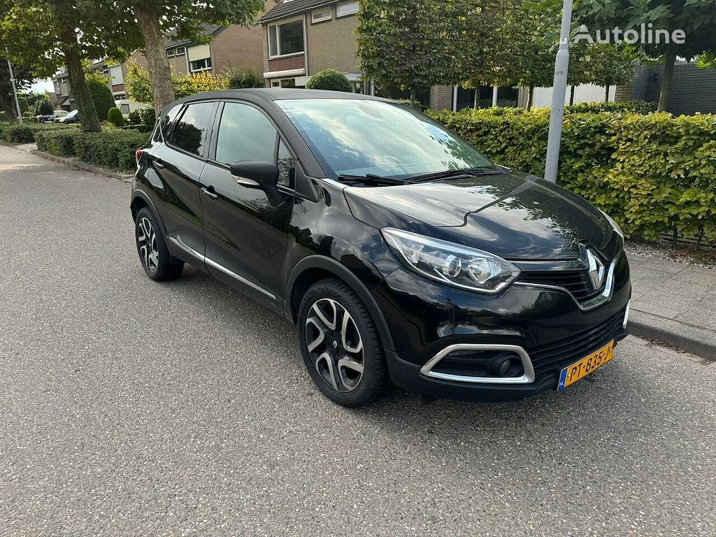 Prodaje se Renault Captur krosover na aukciji