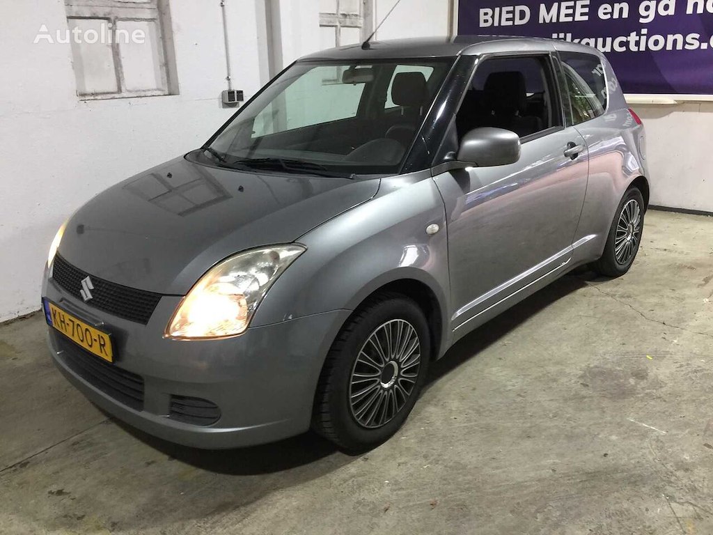 Prodaje se Suzuki Swift hečbek na aukciji