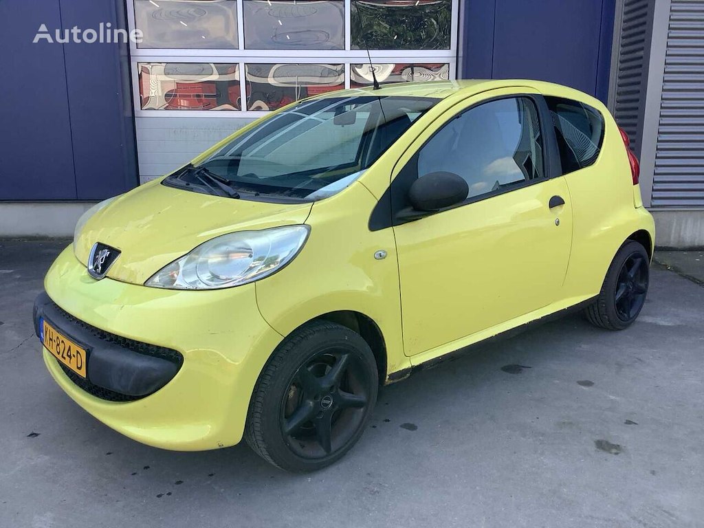 Prodaje se Peugeot 107 hečbek na aukciji