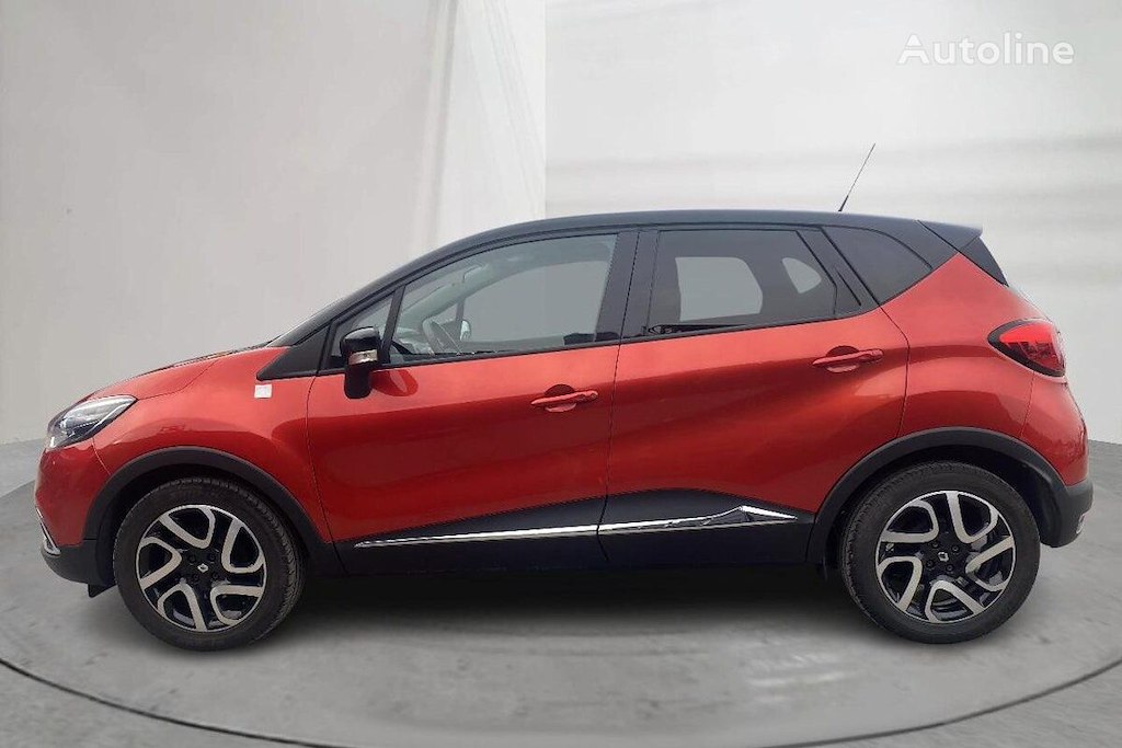 Prodaje se Renault Captur krosover na aukciji