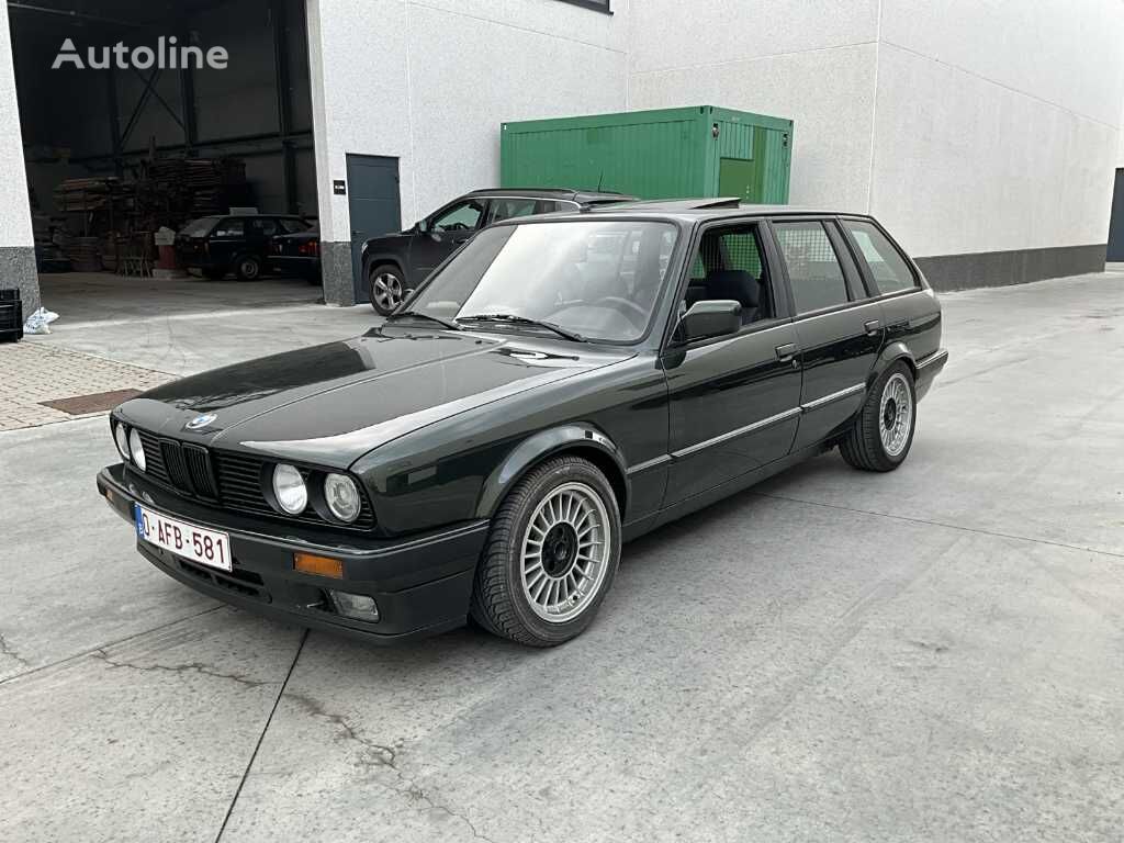 Prodaje se BMW 325I karavan na aukciji