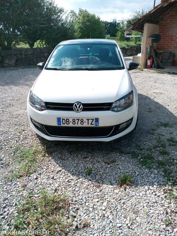 Prodaje se Volkswagen POLO hečbek na aukciji