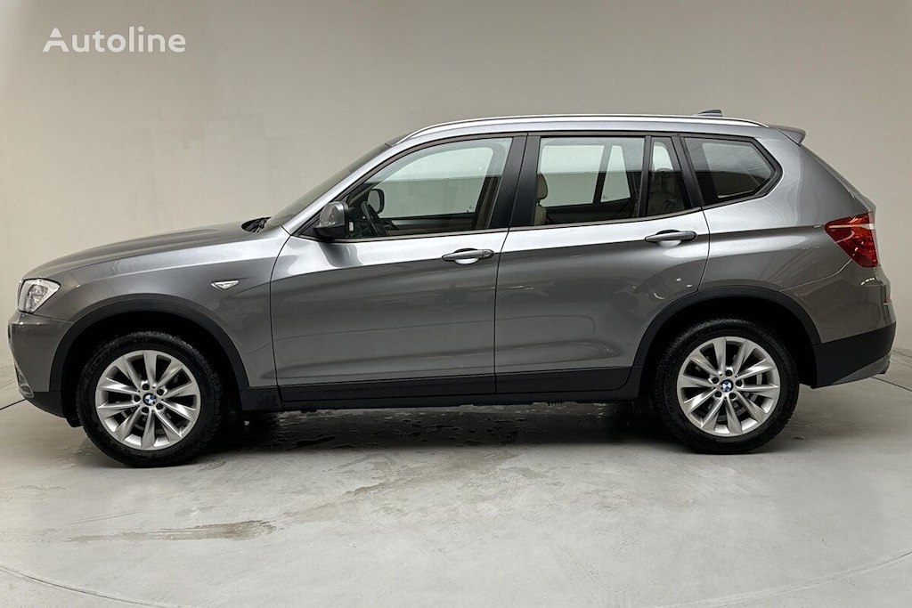 Prodaje se BMW X3 krosover na aukciji