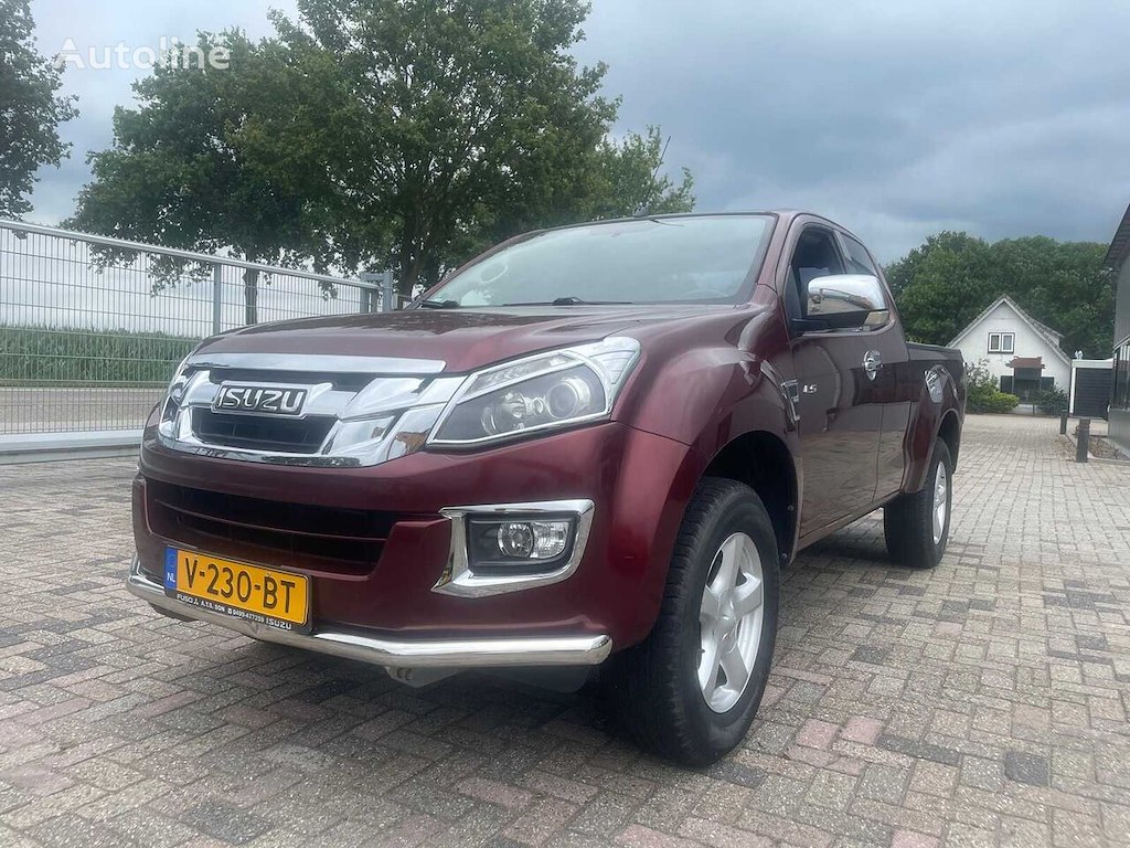 Prodaje se Isuzu D MAX pikap na aukciji