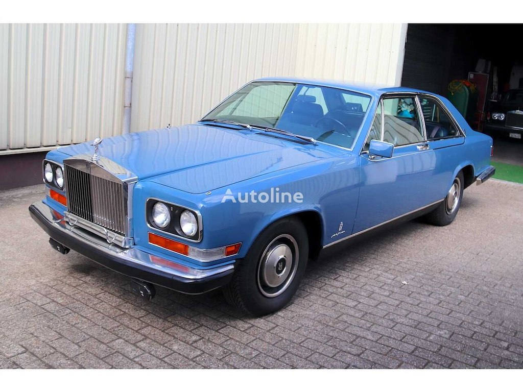 Prodaje se Rolls-Royce Camargue sedan na aukciji